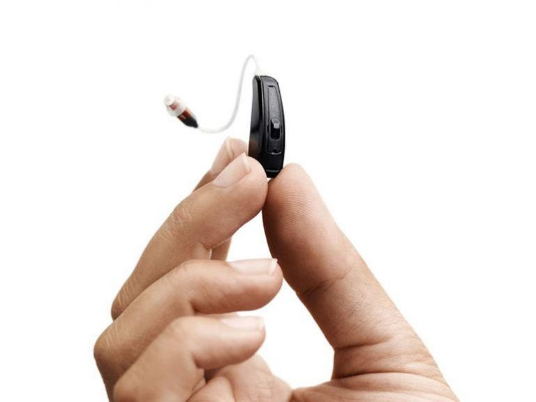 A Complete Guide To Smart Hearing Aids – How Technology Is Making It ...